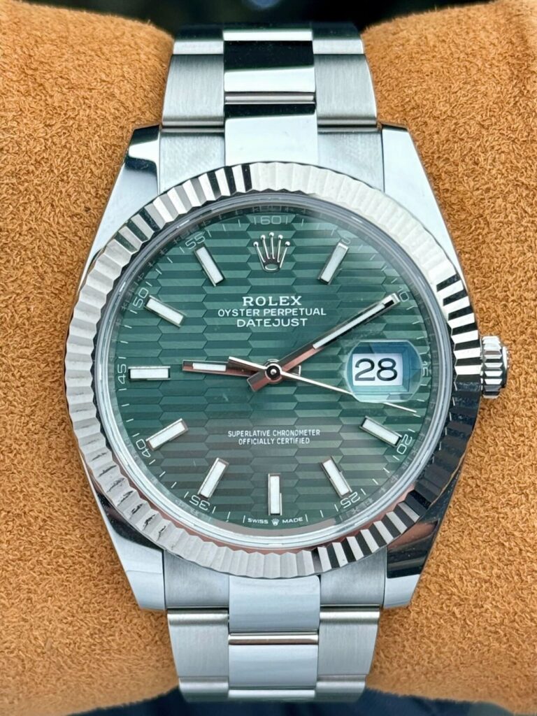 Rolex Datejust 41 Fluted Oyster Green Motif Dial 126334 (2023 (41mm ...