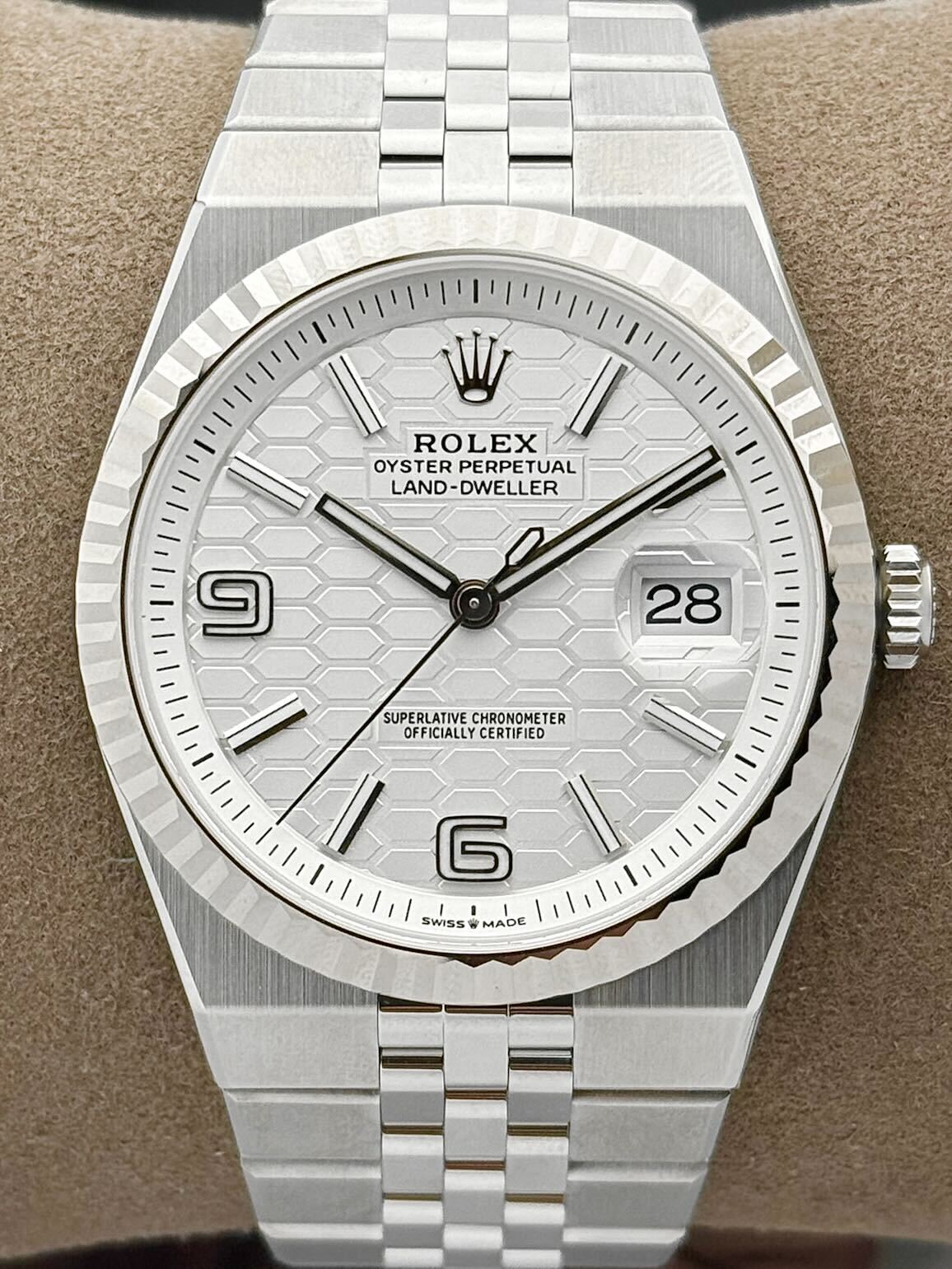 Rolex Land-Dweller 40 Stainless Steel Jubilee White Dial 127334 (2025 ...