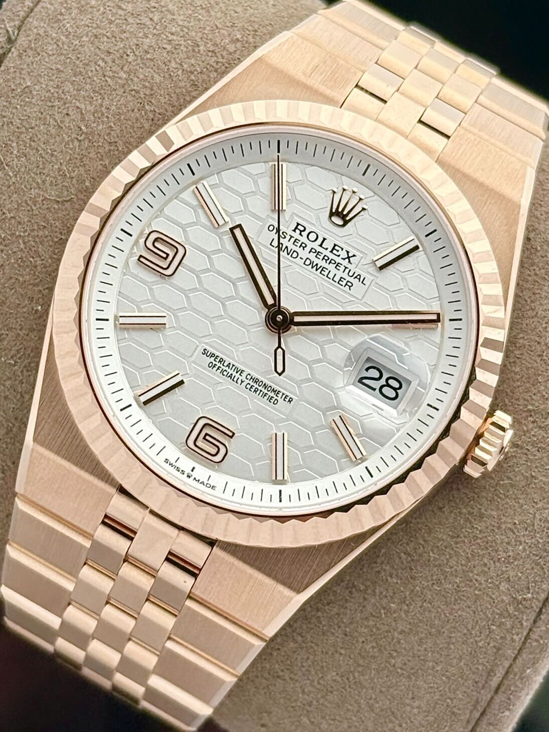 Rolex Land-Dweller Rose Gold White Dial 127335 | 2025 | 40mm - Watch Avenue